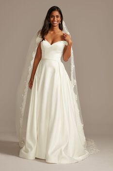 Velos de novia largos: Estilo catedral